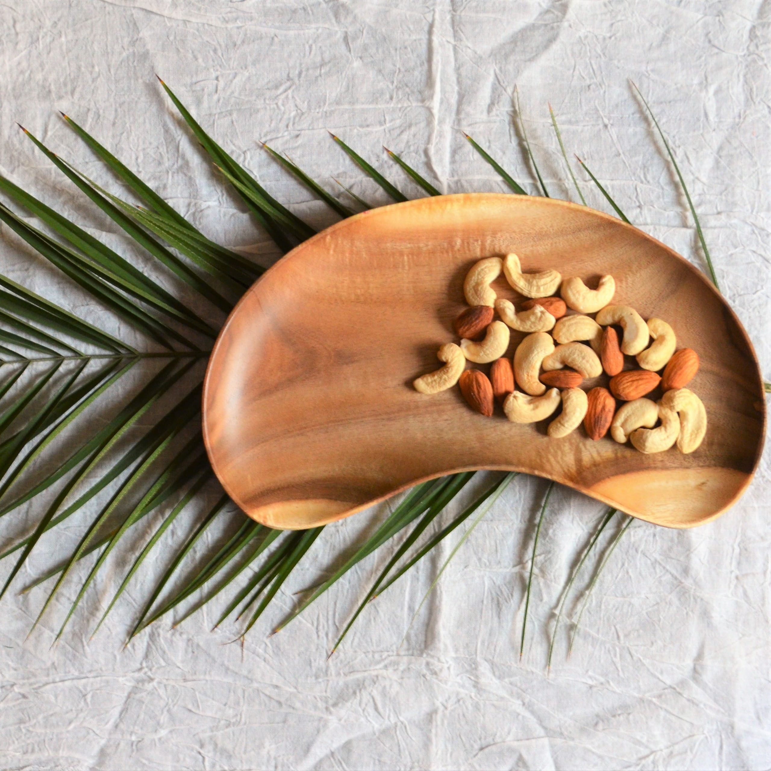 Cashew Nut Shape Wooden Platter Tray – Azhaan Online Store